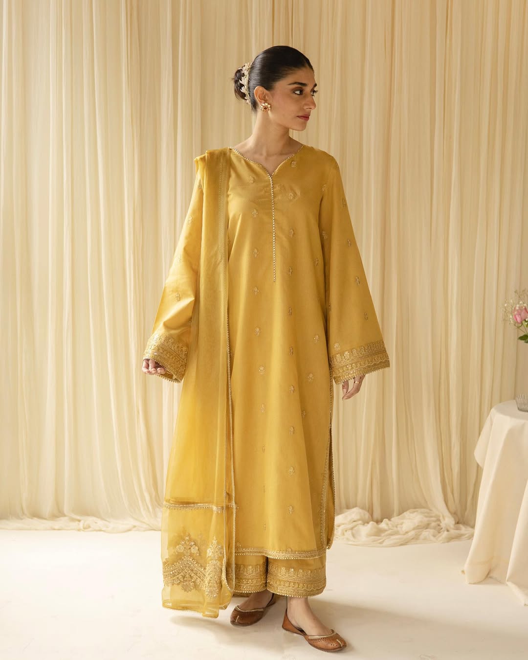 ZARRAH | 3 PIECE STITCHED OUTFIT – G A R O O R